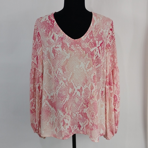 CAbi | Tops | Cabi 578 Bethany Blouse | Poshmark